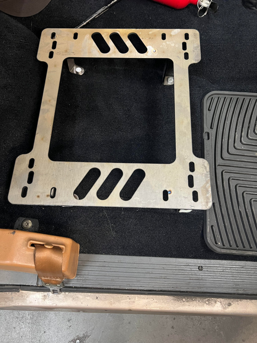 Planted Seat Bracket- GMC Sierra [1st Generation with Bench Seat] (198 ...
